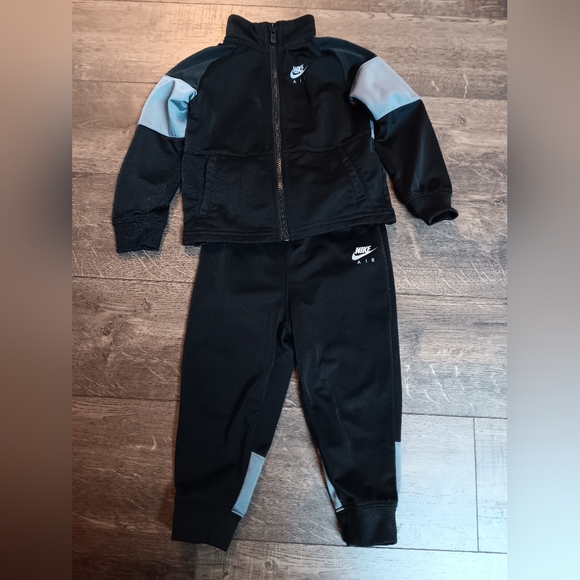 Nike | Matching Sets | Boys Nike 2pc Matching Track Suit Set 24m | Poshmark